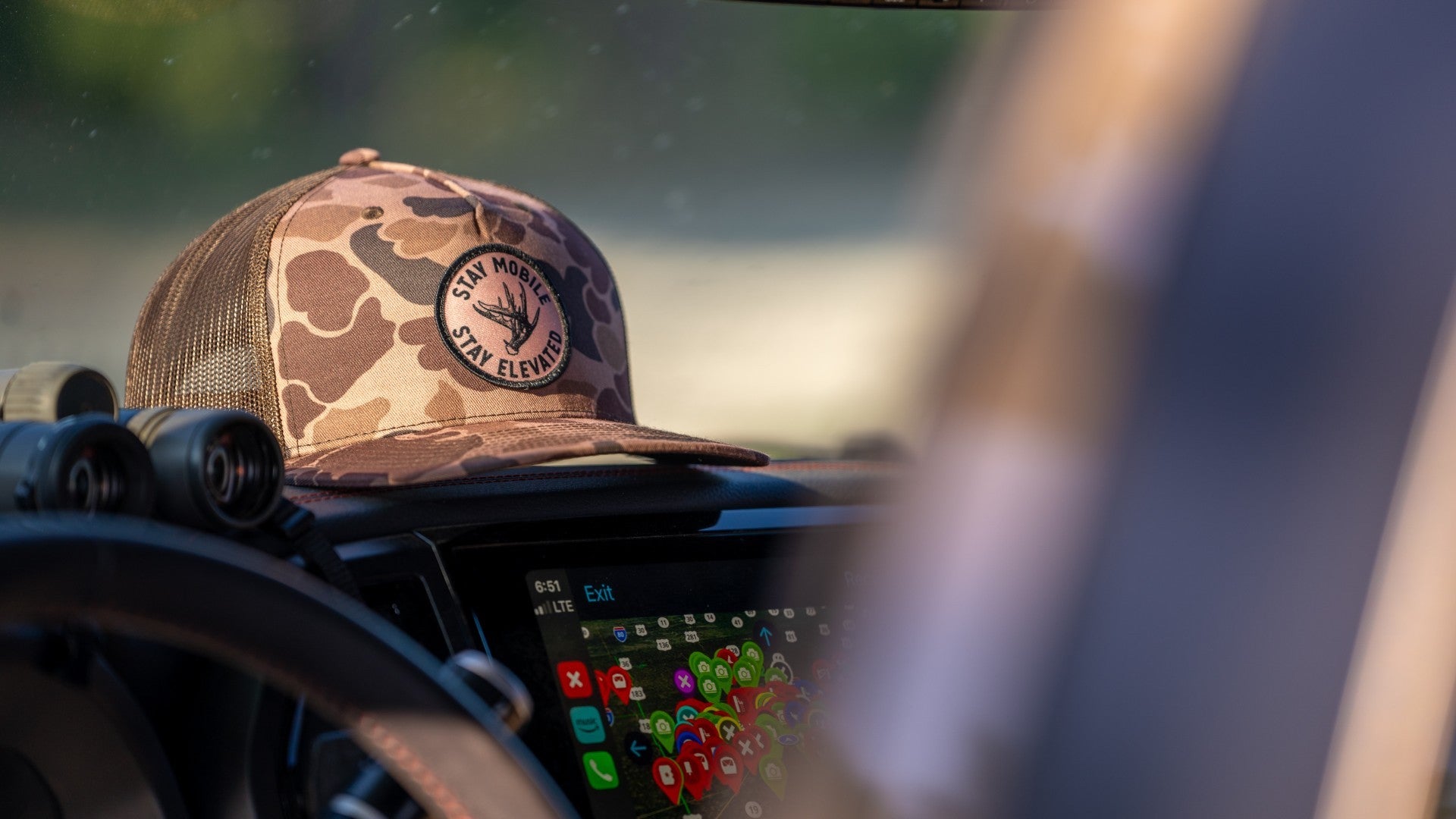 Elevate Stand Co. | Lightweight Tree Hang On Stands | Climbing Sticks